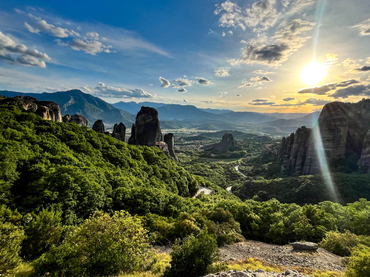 The Complete Guide to Visiting Meteora in Greece | Zest In A Tote